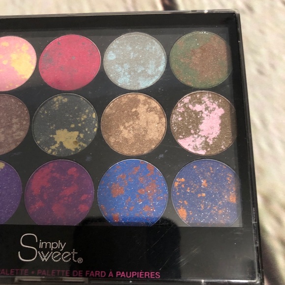 Simply Sweet | Makeup | Splatter Eye Shadow Palette Simply Sweet Makeup ...
